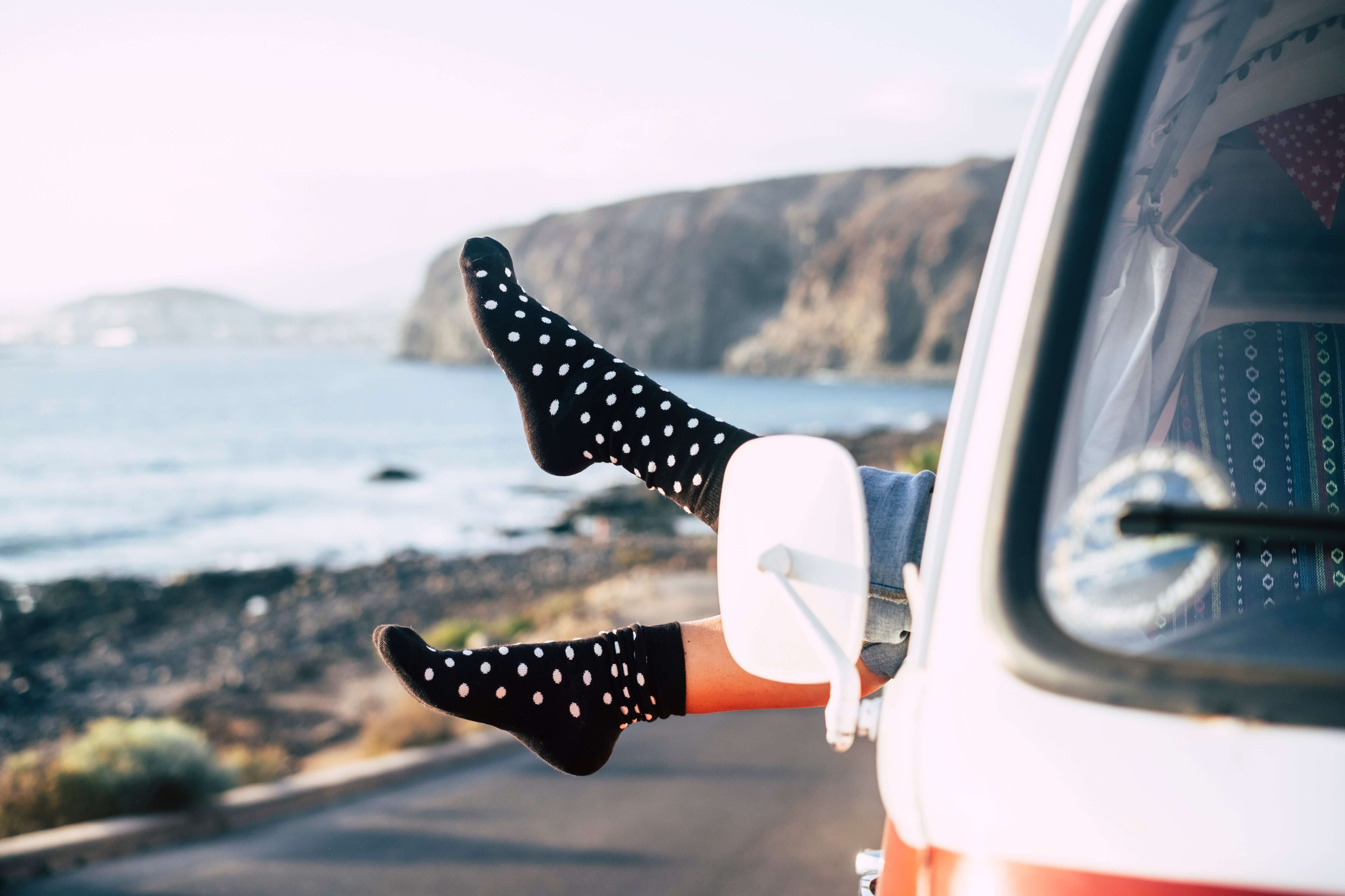 How to Choose the Right Socks: A Complete Guide On Buying Socks