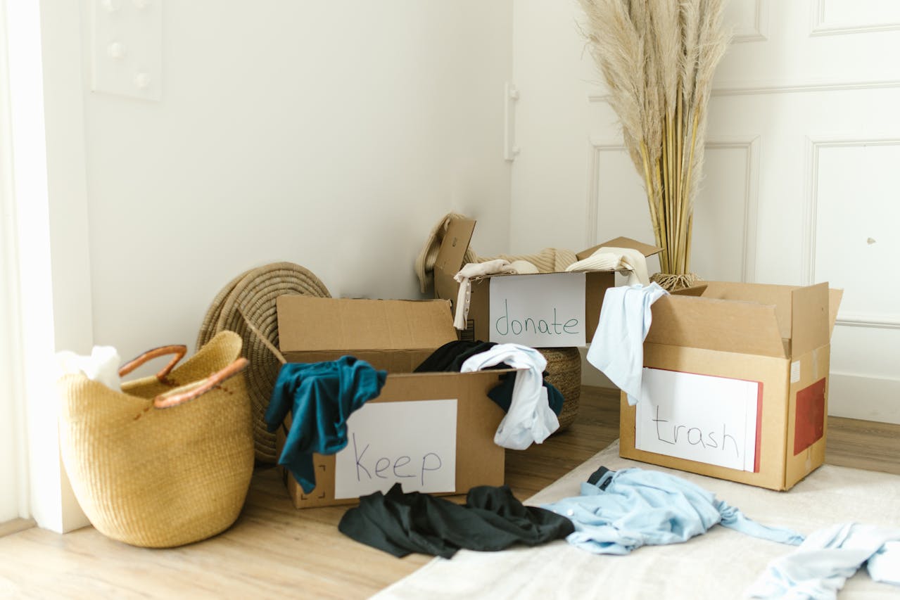 How To Declutter Your Wardrobe Before Moving To A New Place